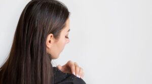 Dermatite Seborreica(caspa): sintomas, causas e tratamentos