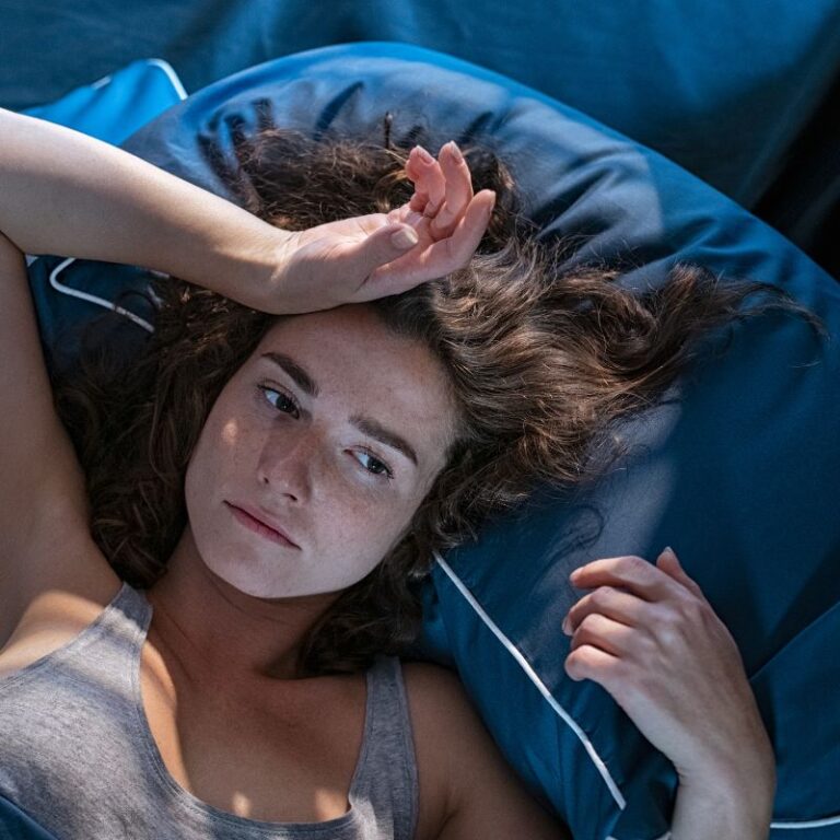 O que é bom para insônia? 7 dicas simples e eficientes